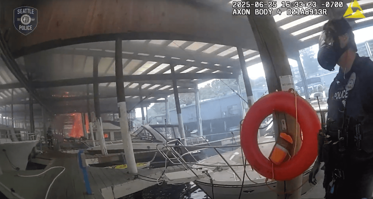 VIDEO: Boat Fire on Lake Union Extinguished in Joint Effort by Seattle ...
