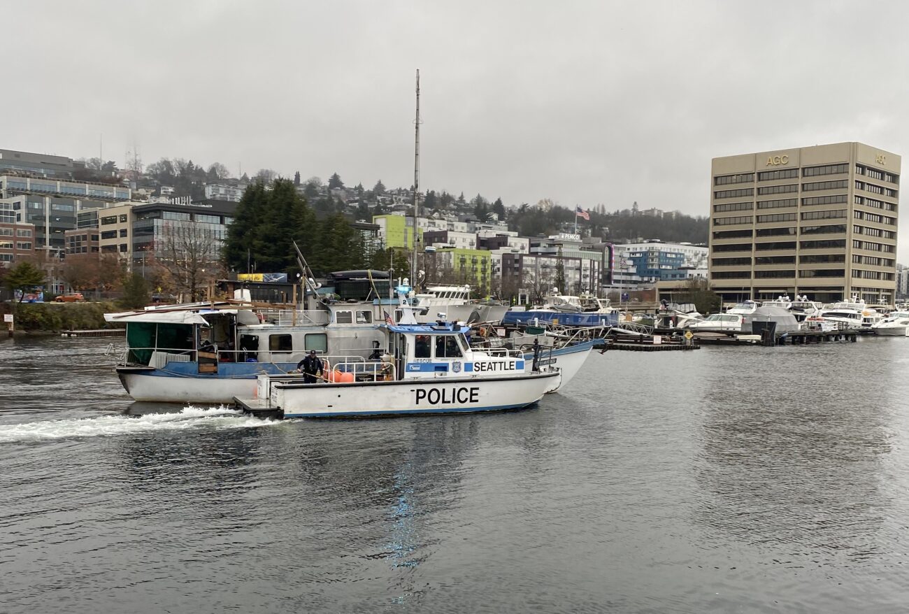 Harbor Patrol Tows Derelict Boat From Lake Union - SPD Blotter